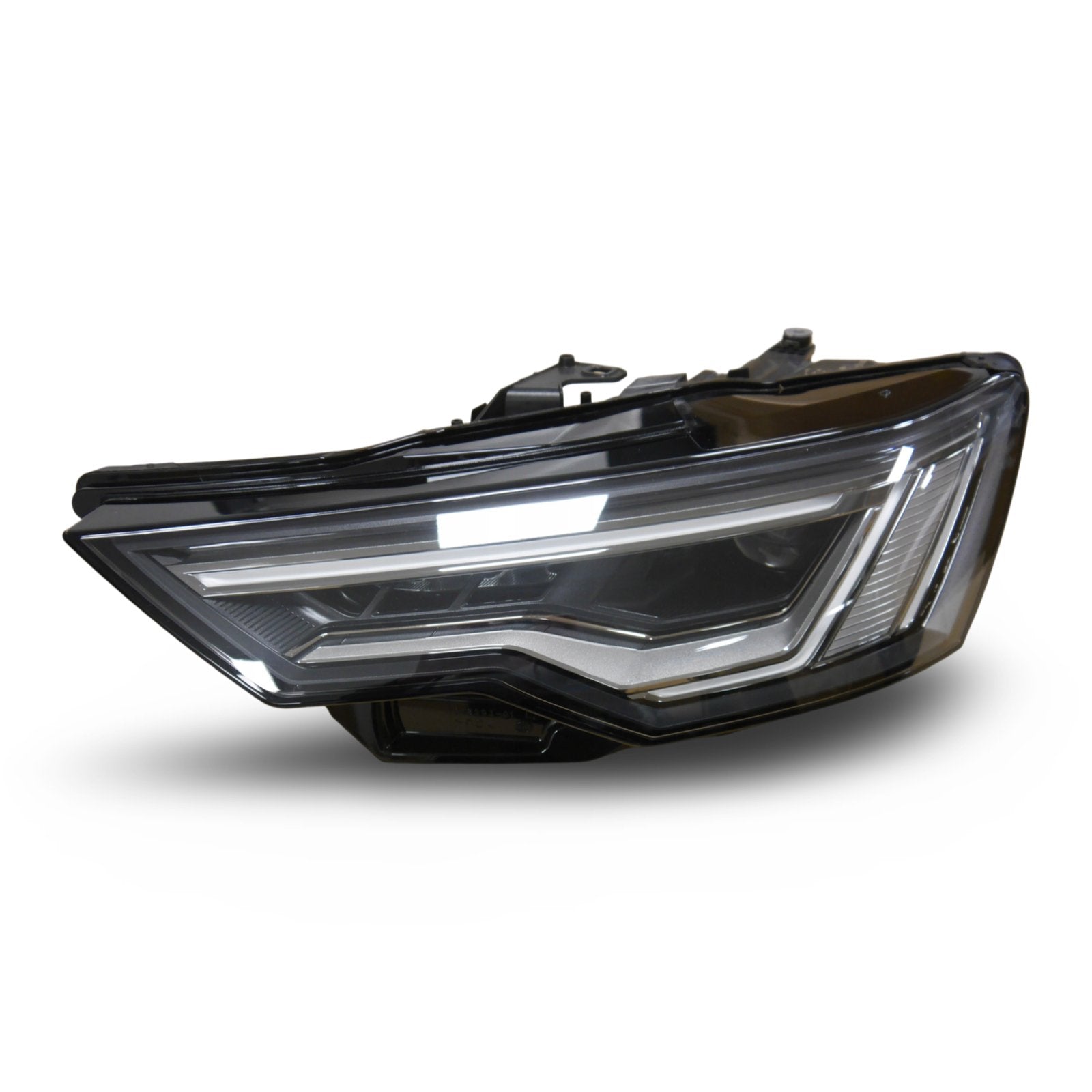 AUDI A6 C8 left side Matrix LED headlight 4K0941039A