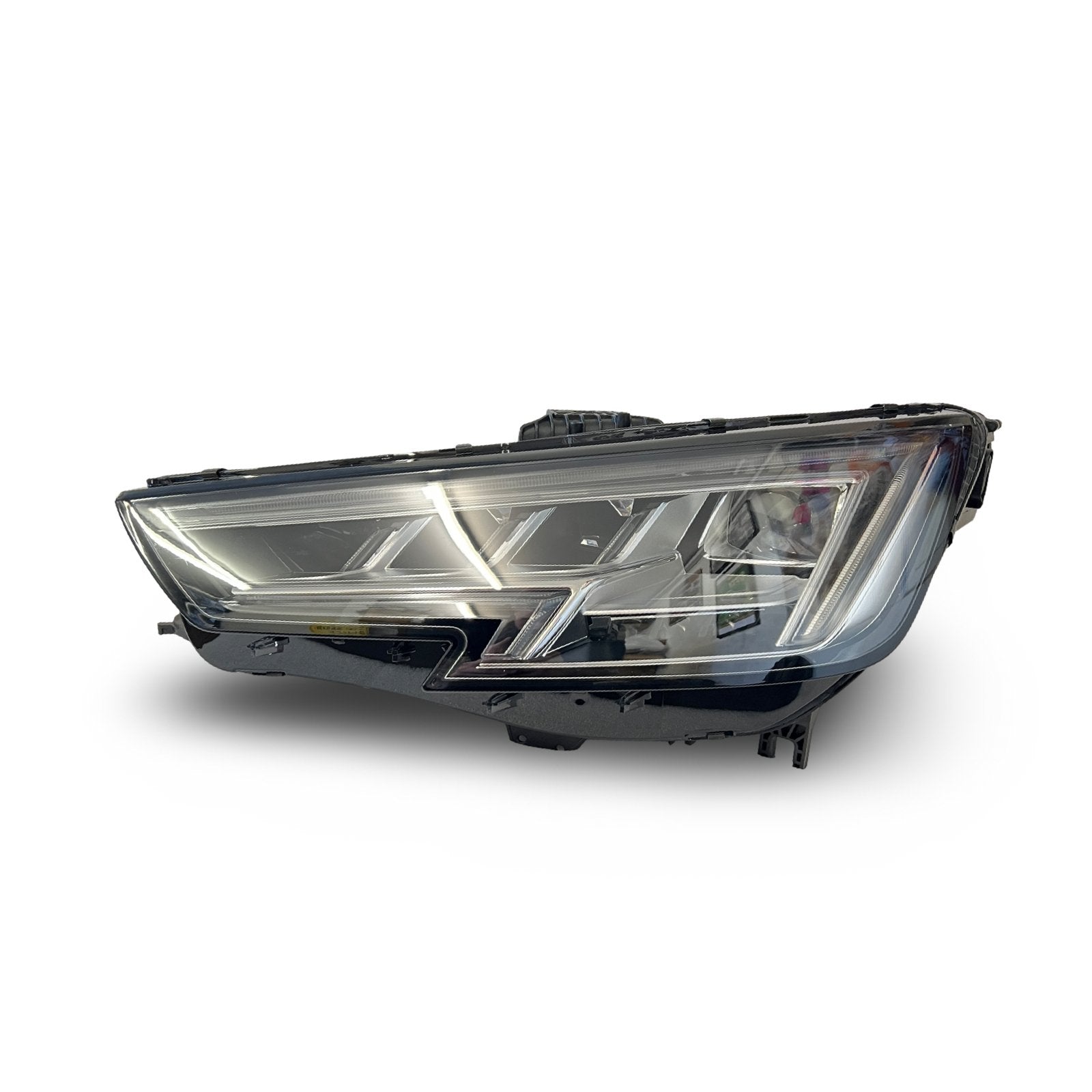 AUDI A4 B9 Left side Matrix LED headlight 8W0941783A – GERMAN PARTS