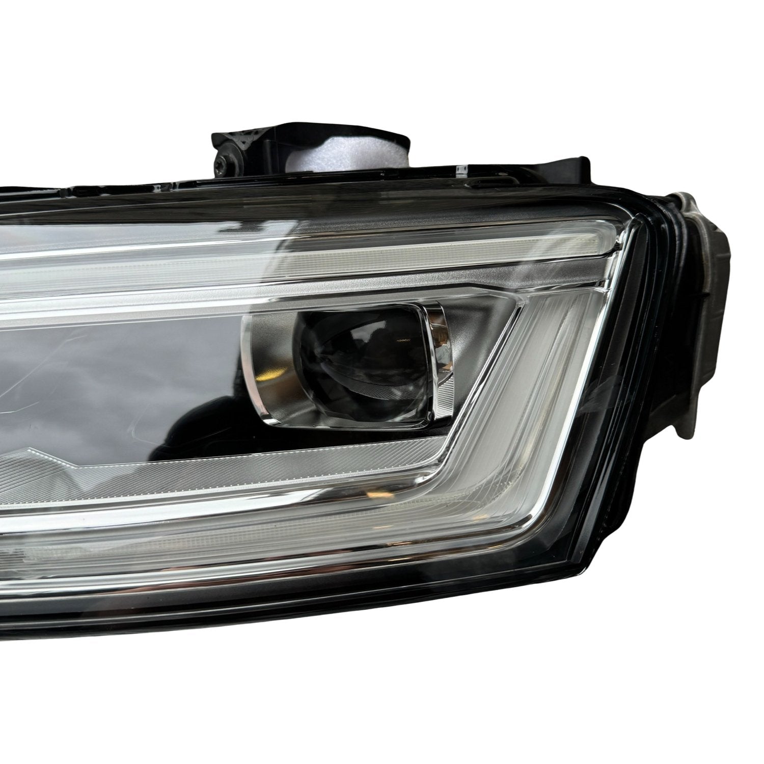 AUDI Q3 8U left side full LED headlight – GERMAN PARTS