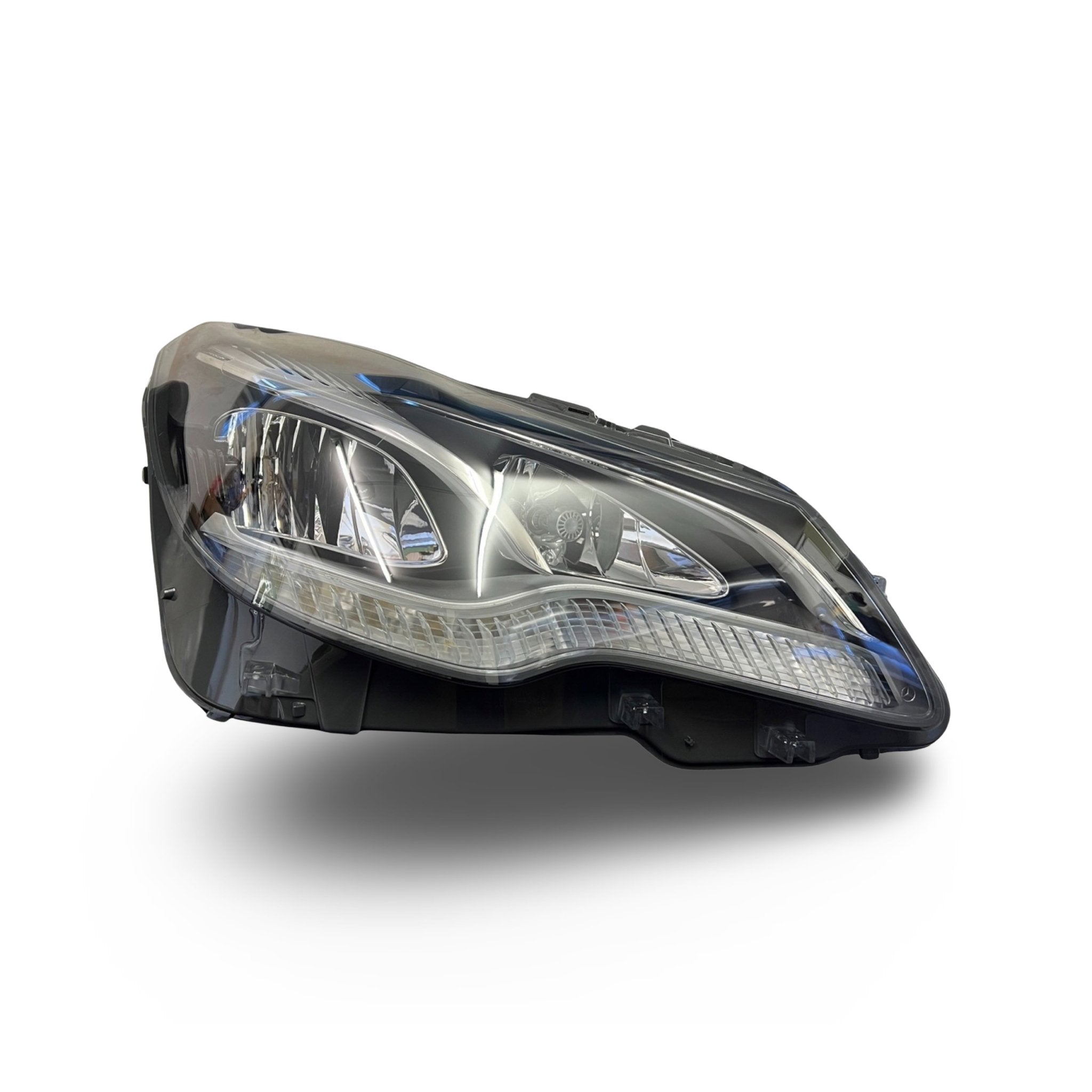 MERCEDES E CLASS W207 right headlight static LED A2078208261 – GERMAN PARTS